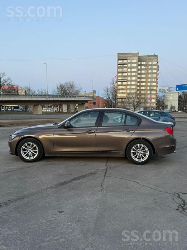 Brūns BMW 316 2013 Rīga, ar dzinēja tilpumu 2.00 L un nobraukumu 340 tūkst. km par 8500 €, foto 3 vietnē AUTOMOTO.COM.LV