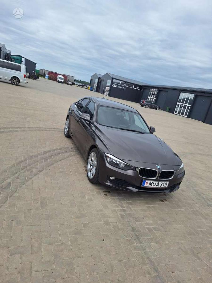 Brown BMW 316 2014 in Kaunas, with an engine capacity of 2.00 L and mileage of 388 thousand km for 6150 €, photo 10 on AUTOMOTO.COM.LV