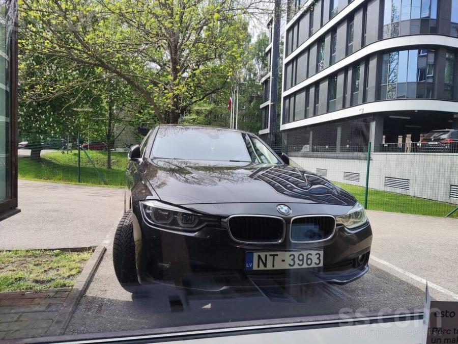 Brown BMW 316 2017 in Riga, with an engine capacity of 2.00 L and mileage of 302 thousand km for 10500 €, photo 1 on AUTOMOTO.COM.LV