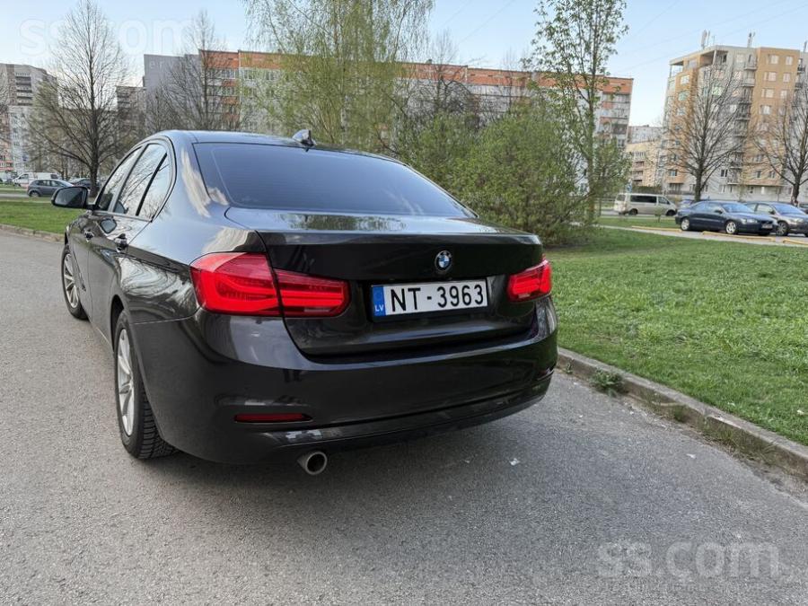Brown BMW 316 2017 in Riga, with an engine capacity of 2.00 L and mileage of 302 thousand km for 10500 €, photo 2 on AUTOMOTO.COM.LV
