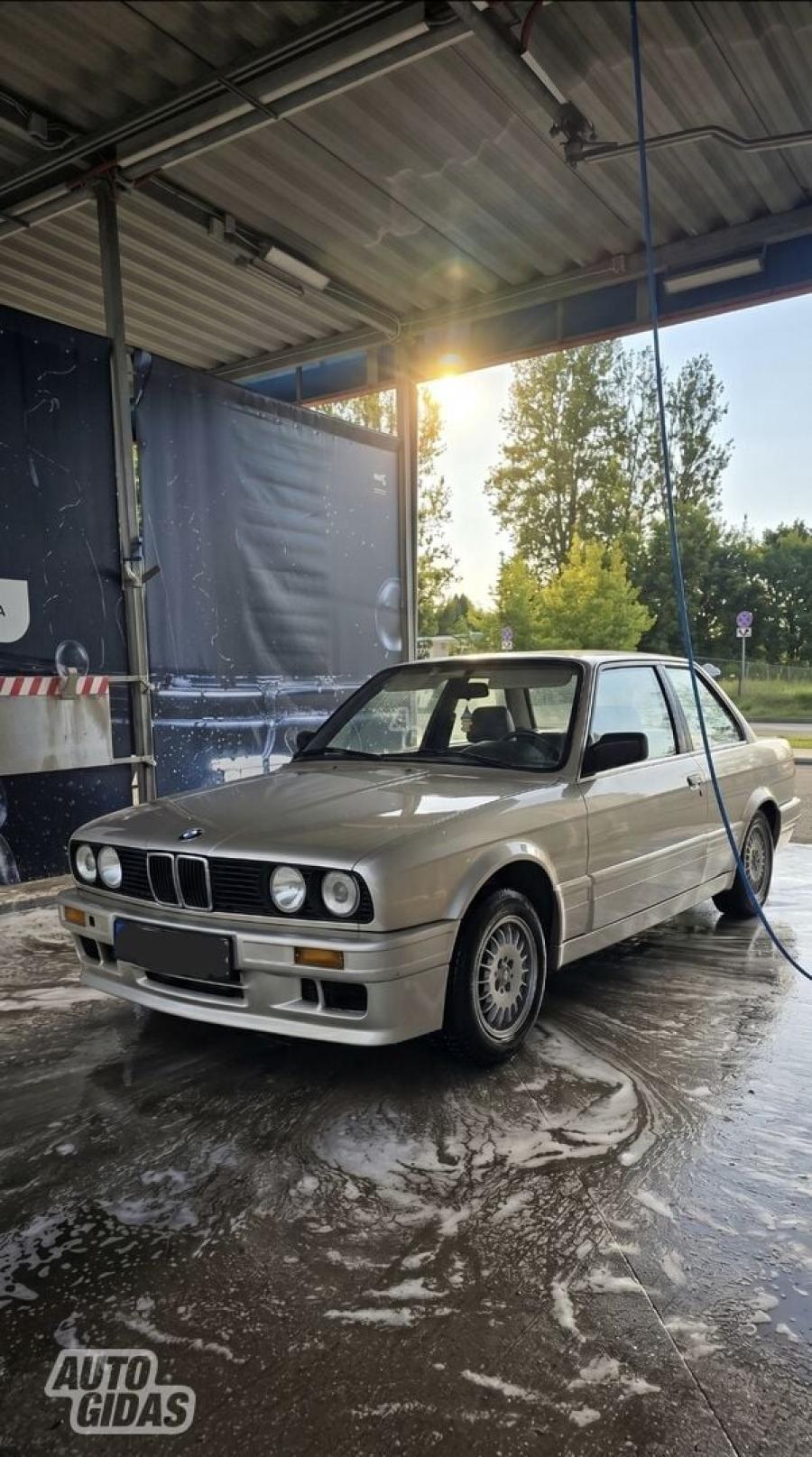 БМВ 316 1988 в Вильнюс, объемом двигателя 1.80 л и пробегом 110 тыс. км за 5700 €, фото 1 на AUTOMOTO.COM.LV