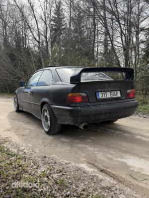 BMW 316 1994 Peltsamā, ar dzinēja tilpumu 2.80 L un nobraukumu 0 tūkst. km par 2600 €, foto 6 vietnē AUTOMOTO.COM.LV