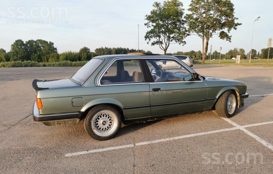 Zaļš BMW 316 1986 Jelgava, ar dzinēja tilpumu 3.00 L un nobraukumu 273 tūkst. km par 8500 €, foto 6 vietnē AUTOMOTO.COM.LV