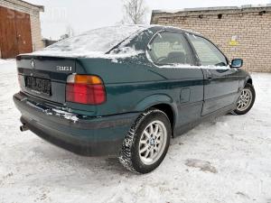 Green BMW 316 1995 in Daugavpils, with an engine capacity of 1.60 L and mileage of 306 thousand km for 1400 €, photo 2 on AUTOMOTO.COM.LV