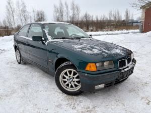 Green BMW 316 1995 in Daugavpils, with an engine capacity of 1.60 L and mileage of 306 thousand km for 1400 €, photo 3 on AUTOMOTO.COM.LV