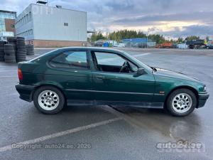 Zaļš BMW 316 1998 Tallina, ar dzinēja tilpumu 1.60 L un nobraukumu 160 tūkst. km par 2000 €, foto 5 vietnē AUTOMOTO.COM.LV