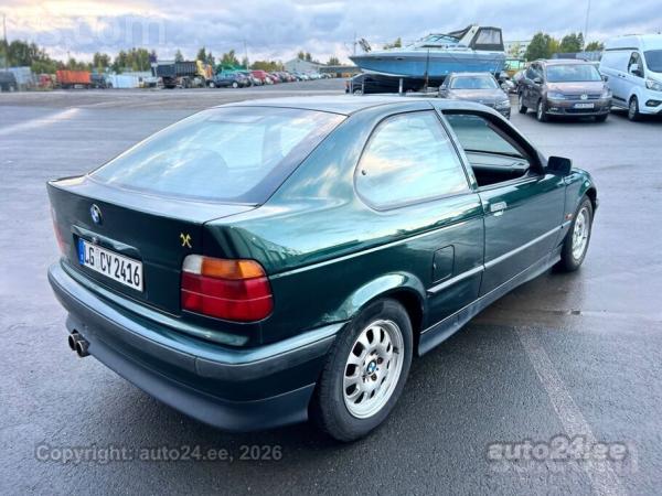 Zaļš BMW 316 1998 Tallina, ar dzinēja tilpumu 1.60 L un nobraukumu 160 tūkst. km par 2000 €, foto 6 vietnē AUTOMOTO.COM.LV
