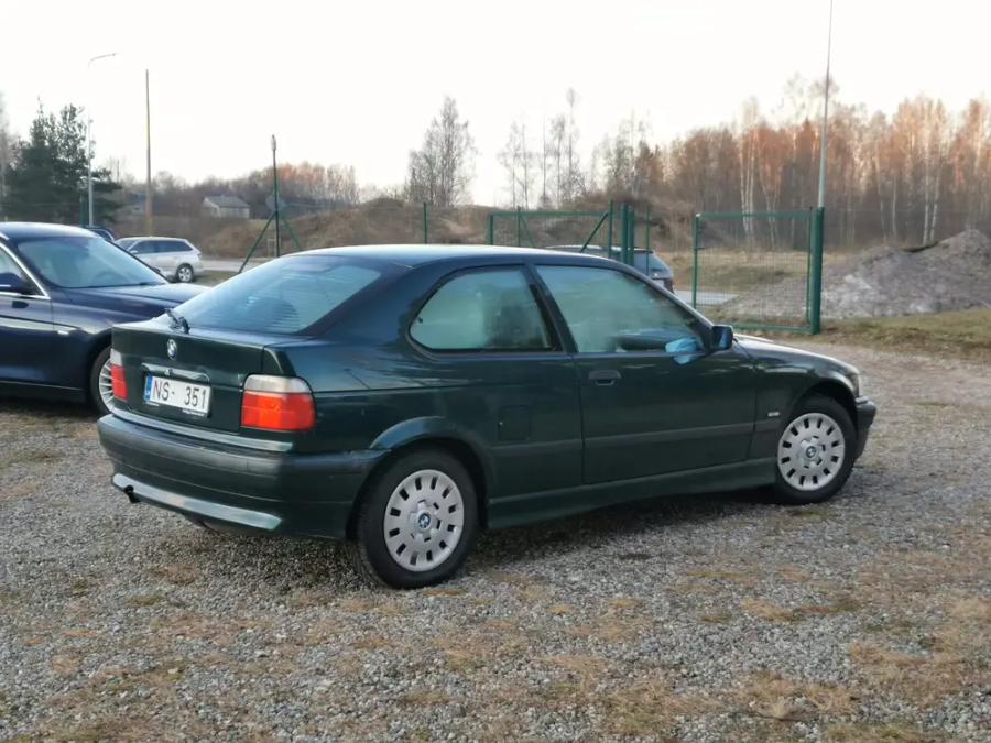 Zaļš BMW 316 2000 Kuldīga, ar dzinēja tilpumu 1.90 L un nobraukumu 189 tūkst. km par 1950 €, foto 3 vietnē AUTOMOTO.COM.LV