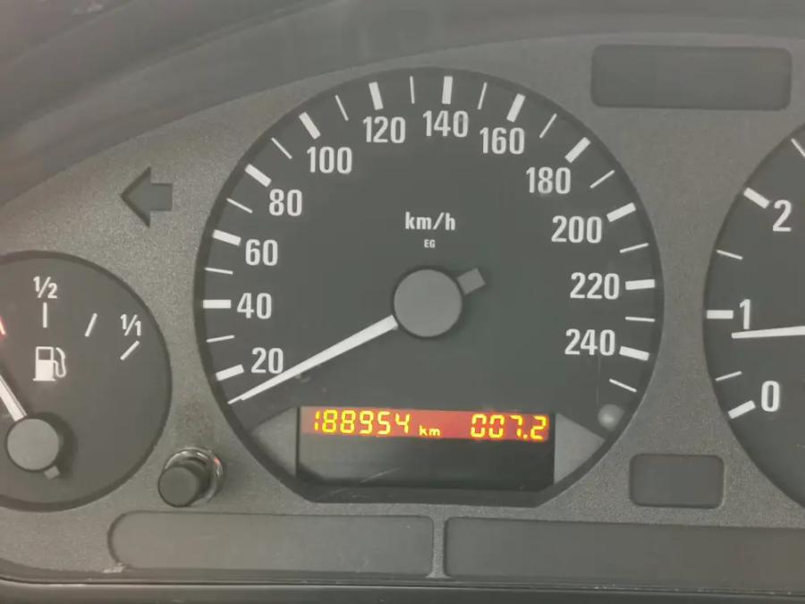 Zaļš BMW 316 2000 Kuldīga, ar dzinēja tilpumu 1.90 L un nobraukumu 189 tūkst. km par 1950 €, foto 14 vietnē AUTOMOTO.COM.LV