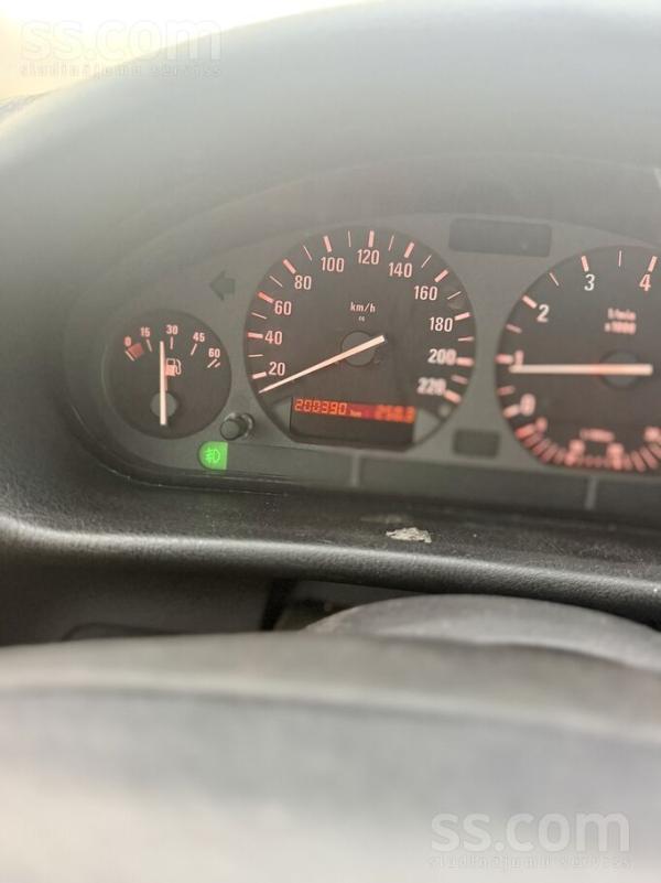 Zaļš BMW 316 1994 Rīga, ar dzinēja tilpumu 1.60 L un nobraukumu 201 tūkst. km par 2850 €, foto 6 vietnē AUTOMOTO.COM.LV