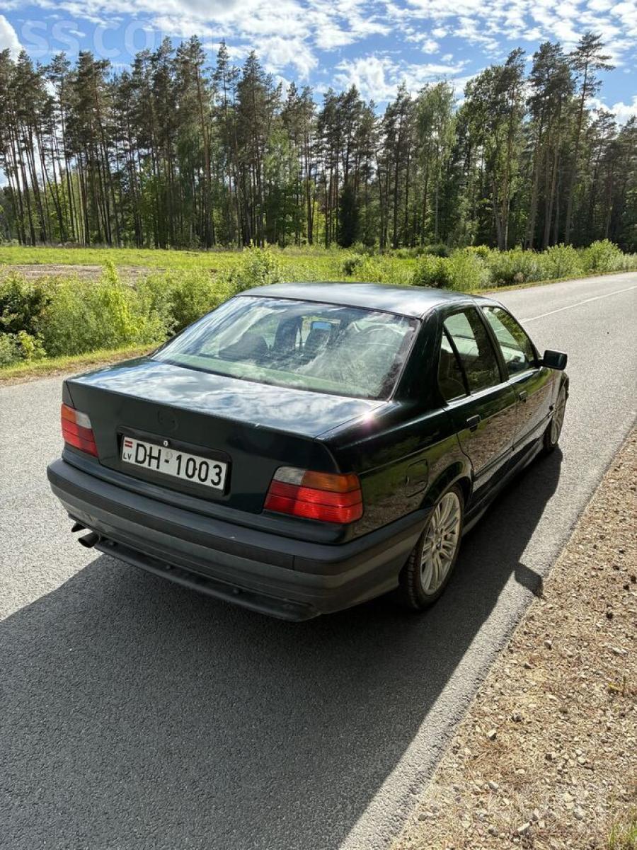 Zaļš BMW 316 1995 Jelgava, ar dzinēja tilpumu 2.50 L un nobraukumu 161 tūkst. km par 3350 €, foto 4 vietnē AUTOMOTO.COM.LV