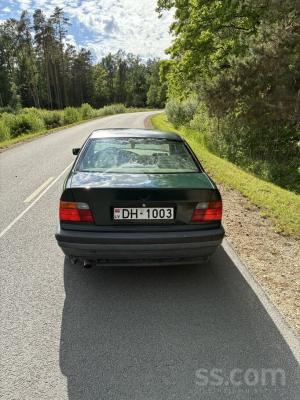Zaļš BMW 316 1995 Jelgava, ar dzinēja tilpumu 2.50 L un nobraukumu 161 tūkst. km par 3350 €, foto 5 vietnē AUTOMOTO.COM.LV