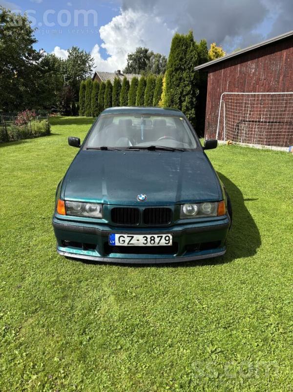 Zaļš BMW 316 1996 Talsi, ar dzinēja tilpumu 2.00 L un nobraukumu 191 tūkst. km par 3050 €, foto 3 vietnē AUTOMOTO.COM.LV