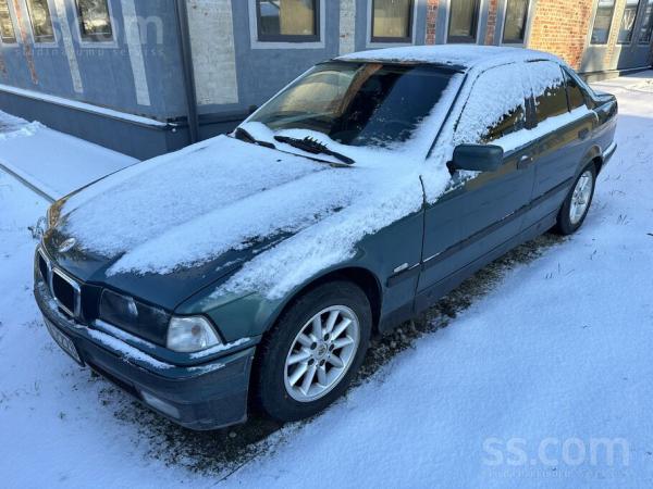Green BMW 316 1997 in Riga, with an engine capacity of 1.60 L and mileage of 270 thousand km for 1850 €, photo 1 on AUTOMOTO.COM.LV