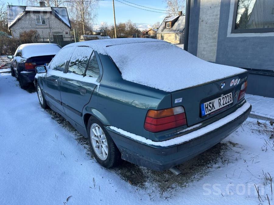 Zaļš BMW 316 1997 Rīga, ar dzinēja tilpumu 1.60 L un nobraukumu 270 tūkst. km par 1850 €, foto 3 vietnē AUTOMOTO.COM.LV