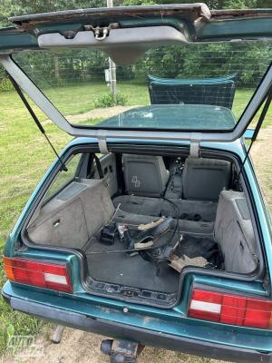 Zaļš BMW 316 1993 Alīta, ar dzinēja tilpumu 1.60 L un nobraukumu 160 tūkst. km par 1550 €, foto 13 vietnē AUTOMOTO.COM.LV