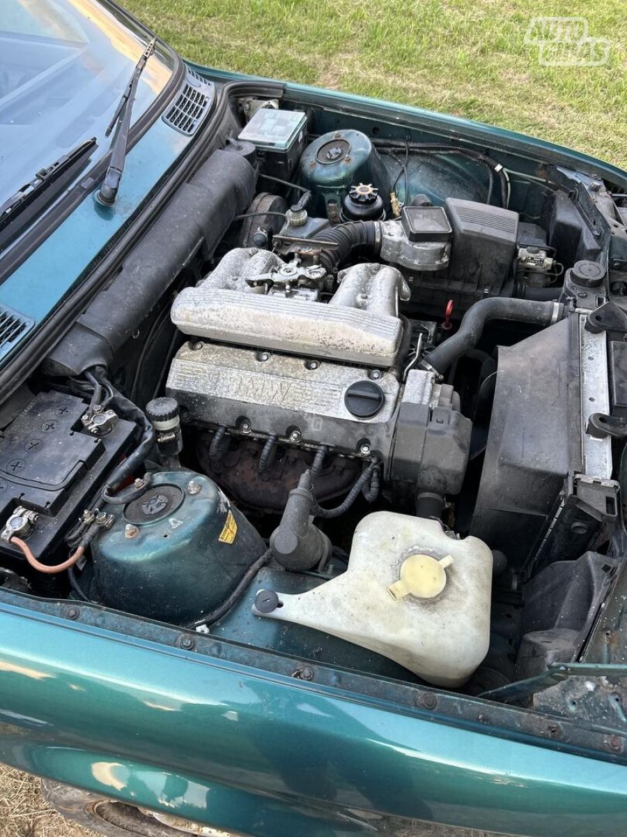 Zaļš BMW 316 1993 Alīta, ar dzinēja tilpumu 1.60 L un nobraukumu 160 tūkst. km par 1550 €, foto 14 vietnē AUTOMOTO.COM.LV