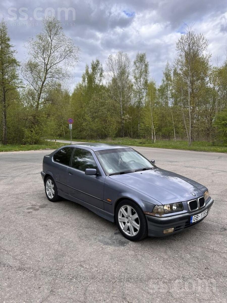 Grey BMW 316 1999 in Riga, with an engine capacity of 1.60 L and mileage of 194 thousand km for 2500 €, photo 3 on AUTOMOTO.COM.LV