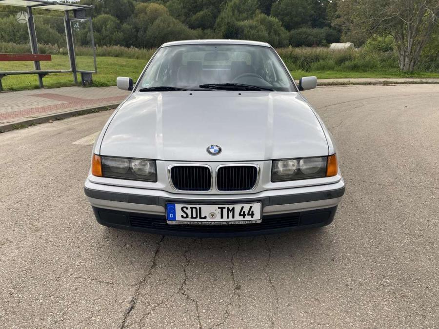 Grey BMW 316 1999 in Telschi, with an engine capacity of 1.90 L and mileage of 134 thousand km for 2200 €, photo 1 on AUTOMOTO.COM.LV