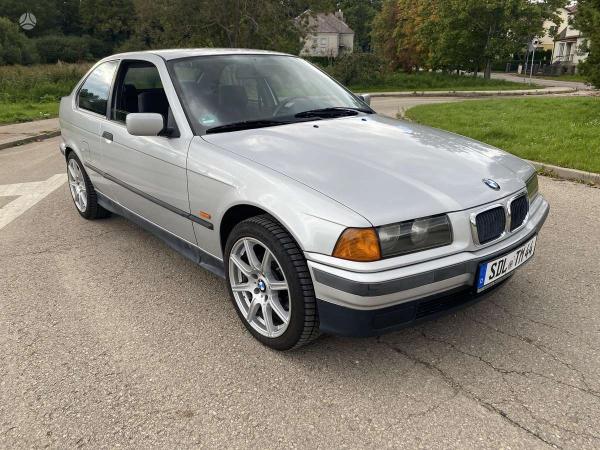 Grey BMW 316 1999 in Telschi, with an engine capacity of 1.90 L and mileage of 134 thousand km for 2200 €, photo 9 on AUTOMOTO.COM.LV