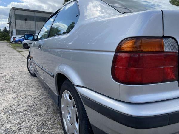 Grey BMW 316 1999 in Telschi, with an engine capacity of 1.90 L and mileage of 134 thousand km for 2200 €, photo 10 on AUTOMOTO.COM.LV