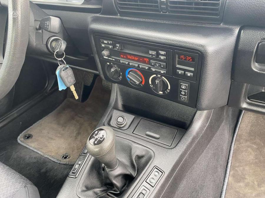 Grey BMW 316 1999 in Telschi, with an engine capacity of 1.90 L and mileage of 134 thousand km for 2200 €, photo 24 on AUTOMOTO.COM.LV