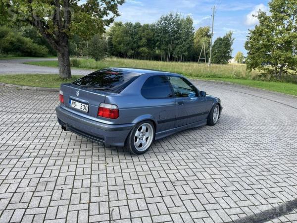 BMW 316 1998 in Liepaja on AUTOMOTO.COM.LV Grey BMW 316 1998 in Liepaja, with an engine capacity of 3.00 L and mileage of 214 thousand km for 6700 €, photo 5 on AUTOMOTO.COM.LV
