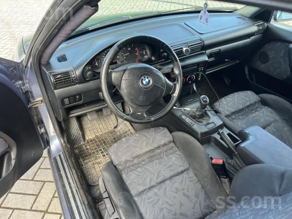 BMW 316 1998 in Liepaja on AUTOMOTO.COM.LV Grey BMW 316 1998 in Liepaja, with an engine capacity of 3.00 L and mileage of 214 thousand km for 6700 €, photo 7 on AUTOMOTO.COM.LV