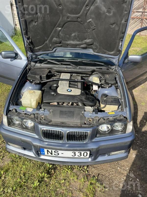 BMW 316 1998 in Liepaja on AUTOMOTO.COM.LV Grey BMW 316 1998 in Liepaja, with an engine capacity of 3.00 L and mileage of 214 thousand km for 6700 €, photo 10 on AUTOMOTO.COM.LV