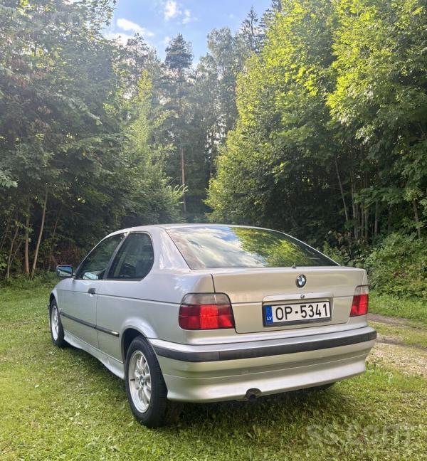 Grey BMW 316 1999 in Ogre, with an engine capacity of 1.90 L and mileage of 313 thousand km for 2500 €, photo 4 on AUTOMOTO.COM.LV
