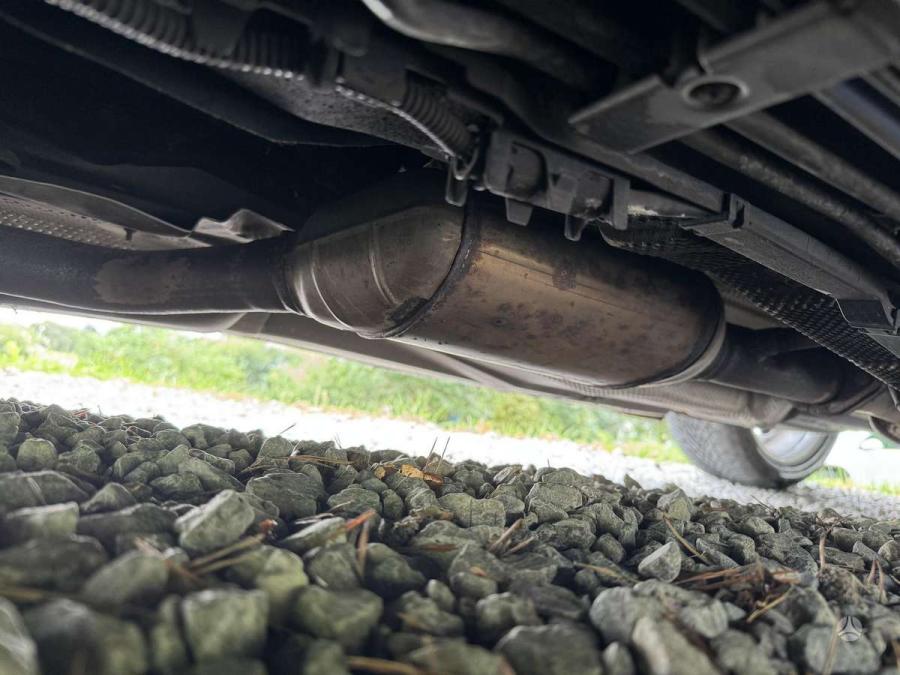 Pelēks BMW 316 2000 Kelmė, ar dzinēja tilpumu 1.90 L un nobraukumu 276 tūkst. km par 2250 €, foto 20 vietnē AUTOMOTO.COM.LV
