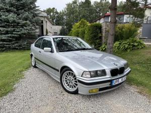 Pelēks BMW 316 2000 Kelmė, ar dzinēja tilpumu 1.90 L un nobraukumu 276 tūkst. km par 2250 €, foto  vietnē AUTOMOTO.COM.LV
