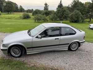 Pelēks BMW 316 2000 Kelmė, ar dzinēja tilpumu 1.90 L un nobraukumu 276 tūkst. km par 2250 €, foto 4 vietnē AUTOMOTO.COM.LV