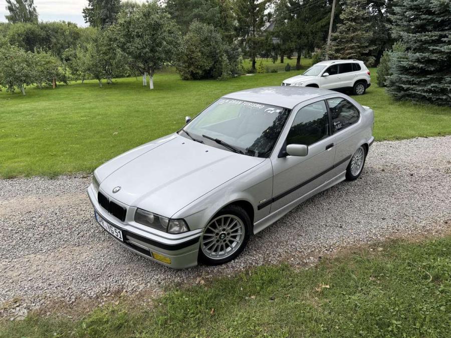 Pelēks BMW 316 2000 Kelmė, ar dzinēja tilpumu 1.90 L un nobraukumu 276 tūkst. km par 2250 €, foto 6 vietnē AUTOMOTO.COM.LV