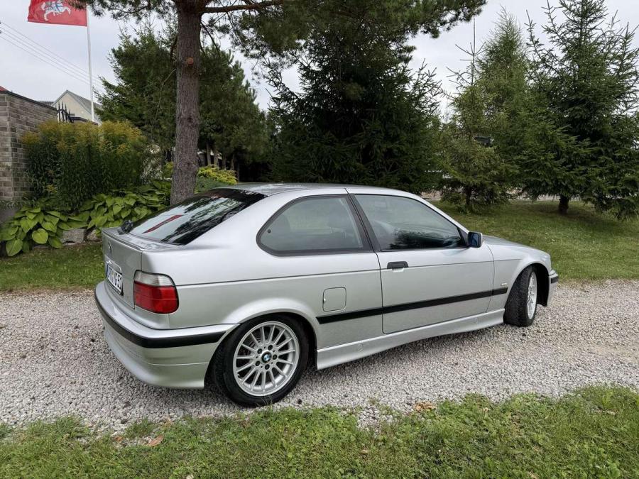 Pelēks BMW 316 2000 Kelmė, ar dzinēja tilpumu 1.90 L un nobraukumu 276 tūkst. km par 2250 €, foto 7 vietnē AUTOMOTO.COM.LV