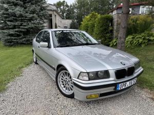 Pelēks BMW 316 2000 Kelmė, ar dzinēja tilpumu 1.90 L un nobraukumu 276 tūkst. km par 2250 €, foto 8 vietnē AUTOMOTO.COM.LV