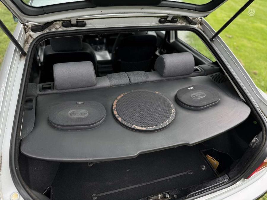 Pelēks BMW 316 2000 Kelmė, ar dzinēja tilpumu 1.90 L un nobraukumu 276 tūkst. km par 2250 €, foto 15 vietnē AUTOMOTO.COM.LV
