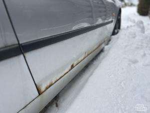 Pelēks BMW 316 2001 Kauņa, ar dzinēja tilpumu 1.80 L un nobraukumu 264 tūkst. km par 1300 €, foto 14 vietnē AUTOMOTO.COM.LV