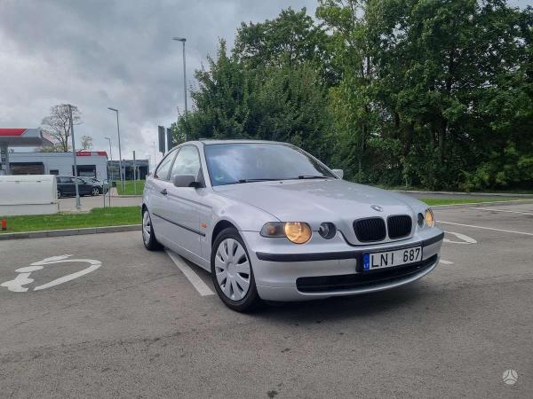 Pelēks BMW 316 2001 Panevēža, ar dzinēja tilpumu 1.80 L un nobraukumu 197 tūkst. km par 1400 €, foto 1 vietnē AUTOMOTO.COM.LV