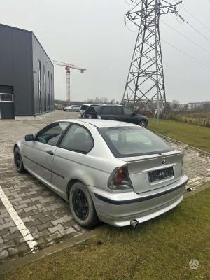 Pelēks BMW 316 2002 Viļņa, ar dzinēja tilpumu 1.80 L un nobraukumu 220 tūkst. km par 1200 €, foto 4 vietnē AUTOMOTO.COM.LV