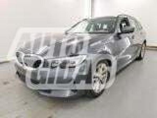Grey BMW 316 2021 in Vilnius, with an engine capacity of 2.00 L and mileage of 165 thousand km for 16350 €, photo 3 on AUTOMOTO.COM.LV