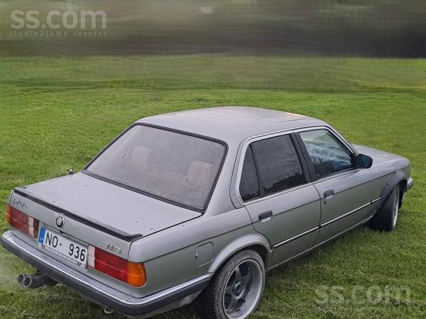 Pelēks BMW 316 1987 Preiļi, ar dzinēja tilpumu 2.50 L un nobraukumu 264 tūkst. km par 5900 €, foto 3 vietnē AUTOMOTO.COM.LV
