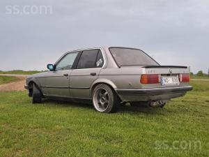 Pelēks BMW 316 1987 Preiļi, ar dzinēja tilpumu 2.50 L un nobraukumu 264 tūkst. km par 5900 €, foto 5 vietnē AUTOMOTO.COM.LV