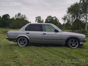 Pelēks BMW 316 1987 Preiļi, ar dzinēja tilpumu 2.50 L un nobraukumu 264 tūkst. km par 5900 €, foto 7 vietnē AUTOMOTO.COM.LV