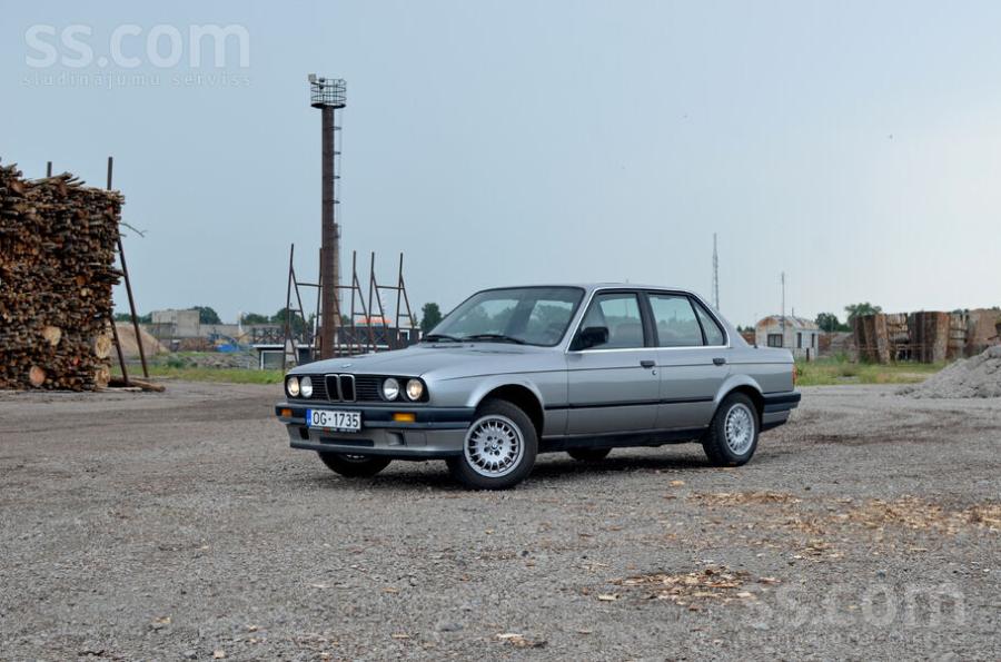 Pelēks BMW 316 1988 Rīga, ar dzinēja tilpumu 1.60 L un nobraukumu 126 tūkst. km par 7800 €, foto 3 vietnē AUTOMOTO.COM.LV