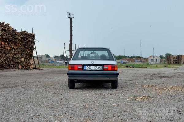 Pelēks BMW 316 1988 Rīga, ar dzinēja tilpumu 1.60 L un nobraukumu 126 tūkst. km par 7800 €, foto 6 vietnē AUTOMOTO.COM.LV
