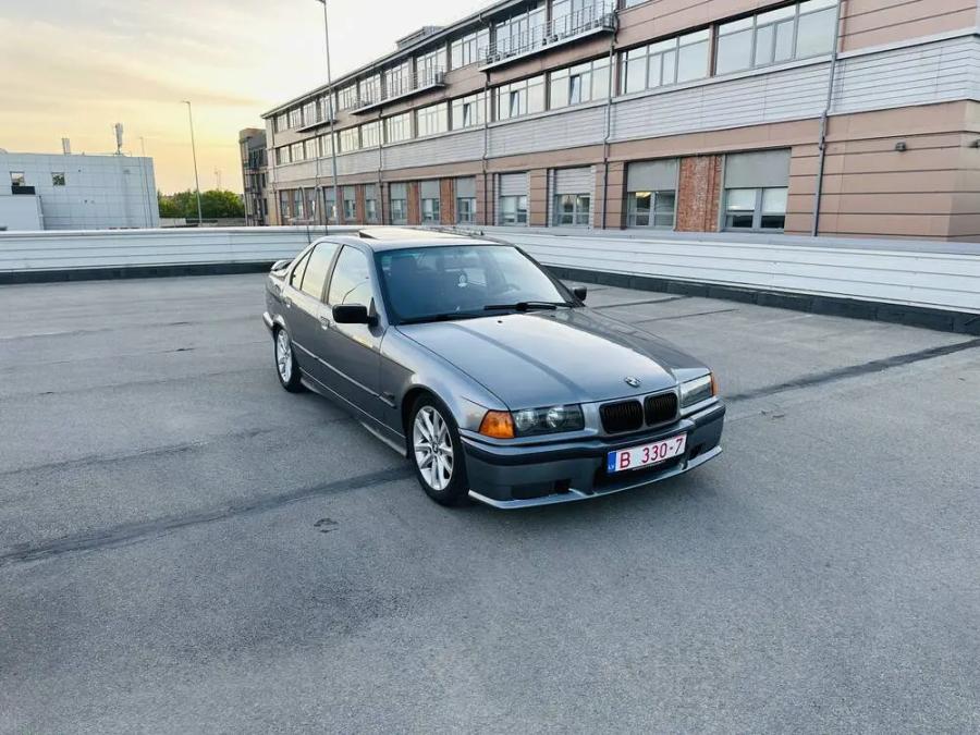 Pelēks BMW 316 1995 Rīga, ar dzinēja tilpumu 1.60 L un nobraukumu 205 tūkst. km par 4100 €, foto 1 vietnē AUTOMOTO.COM.LV