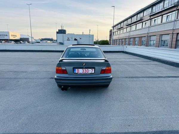 Pelēks BMW 316 1995 Rīga, ar dzinēja tilpumu 1.60 L un nobraukumu 205 tūkst. km par 4100 €, foto 6 vietnē AUTOMOTO.COM.LV