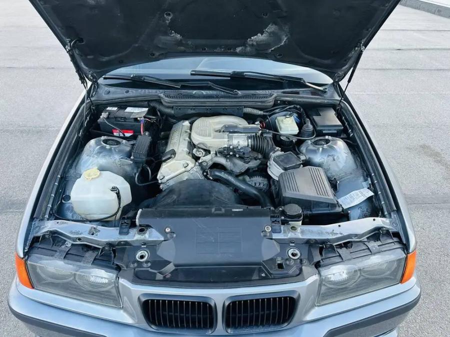 Pelēks BMW 316 1995 Rīga, ar dzinēja tilpumu 1.60 L un nobraukumu 205 tūkst. km par 4100 €, foto 9 vietnē AUTOMOTO.COM.LV