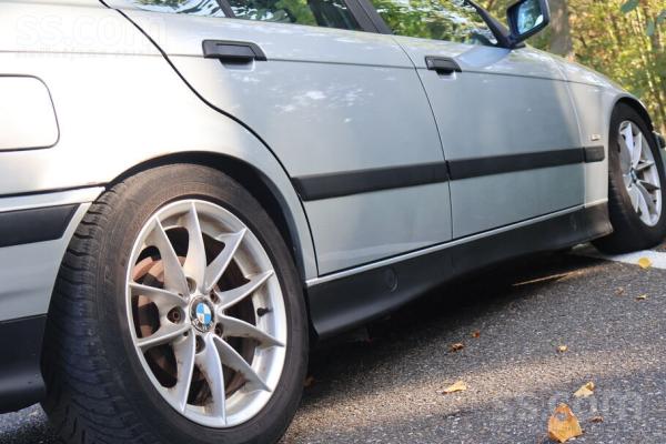 Pelēks BMW 316 1997 Saldus, ar dzinēja tilpumu 1.60 L un nobraukumu 219 tūkst. km par 4245 €, foto 10 vietnē AUTOMOTO.COM.LV
